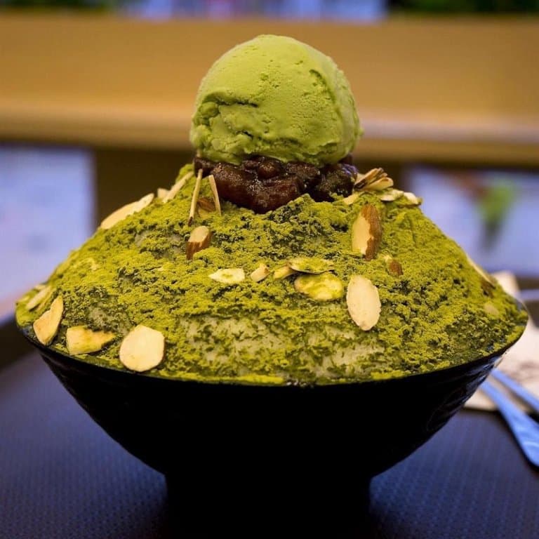 Bingsu là gì? Cách làm và cách ăn Bingsu không phải ai cũng biết ...