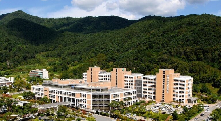 Đại học Quốc gia Chonnam(전남대학교) - Học phí, học bổng...