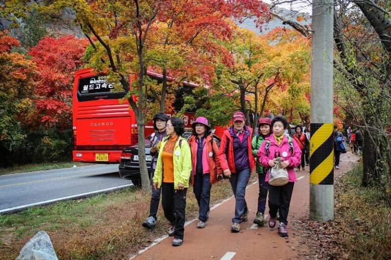 Ajuma là gì? 7 đặc trưng của các Ajuma Hàn Quốc