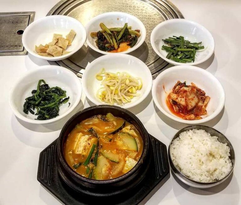 Banchan là gì? Các loại Panchan Hàn Quốc phổ biến nhất