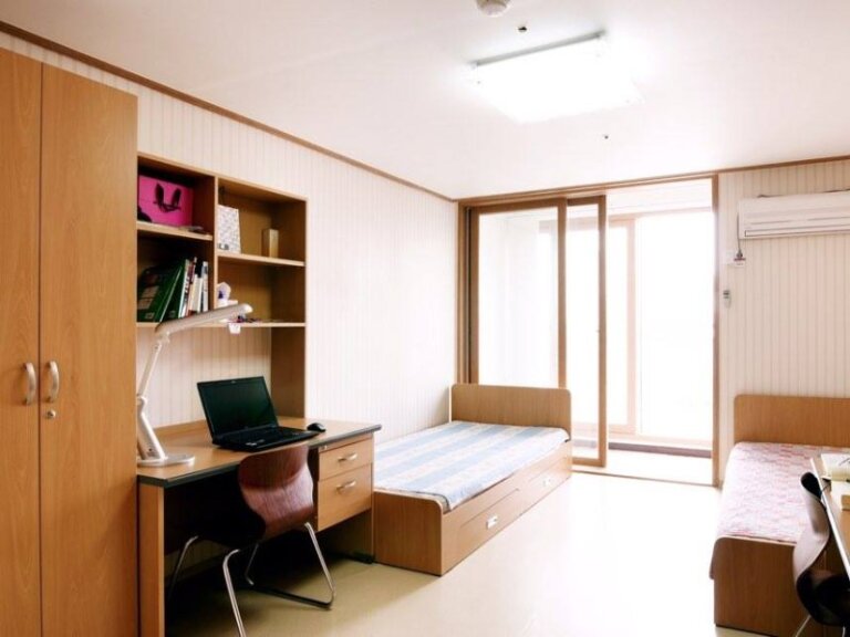 Review Đại học Quốc gia Pukyong - Pukyong National University - Trung ...