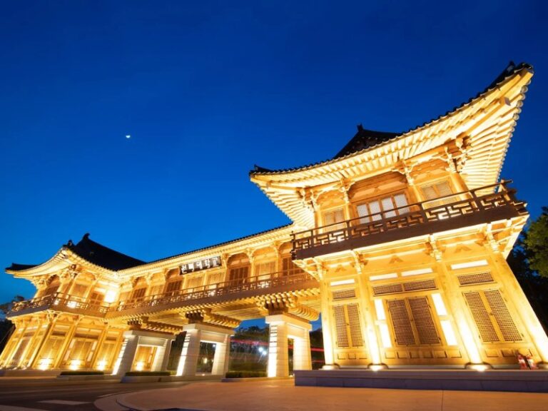 Trường Đại học Quốc gia Jeonbuk Hàn Quốc: Điều kiện, chi phí, học bổng,...